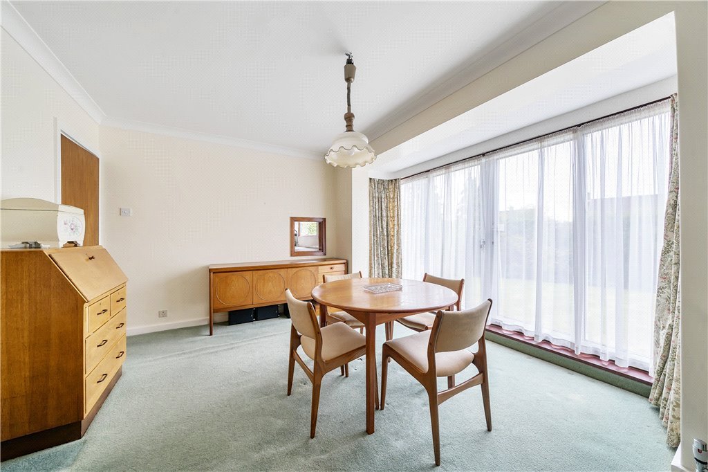 3 Bedroom House For Sale In Albury Drive Pinner Middlesex Ha5