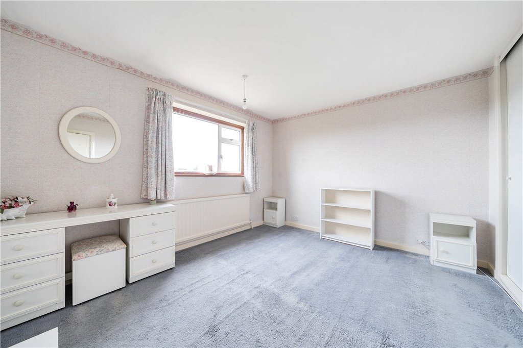 3 Bedroom House For Sale In Albury Drive Pinner Middlesex Ha5
