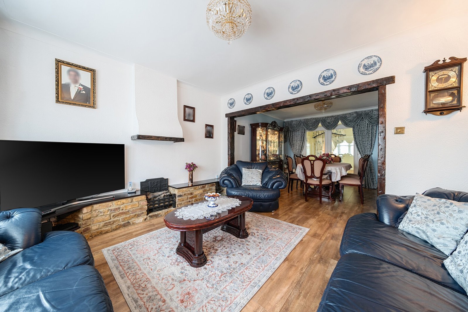 4 bedroom House for sale in Dawlish Drive, Pinner, Middlesex, HA5 ...