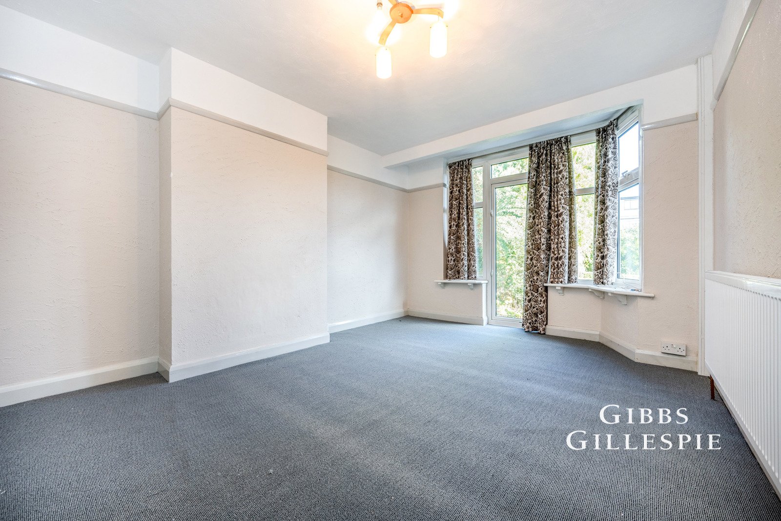 3 bedroom House to rent in The Lawns, Pinner, HA5 4BJ | Gibbs Gillespie
